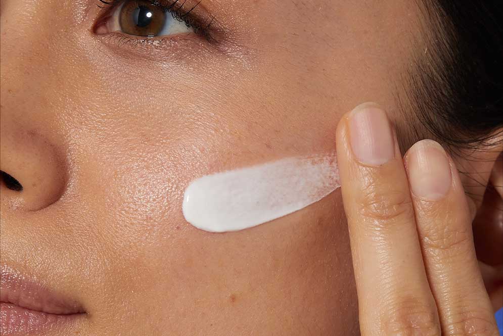 Apa Itu Moisturizer dan Bagaimana Manfaatnya untuk Wajah?